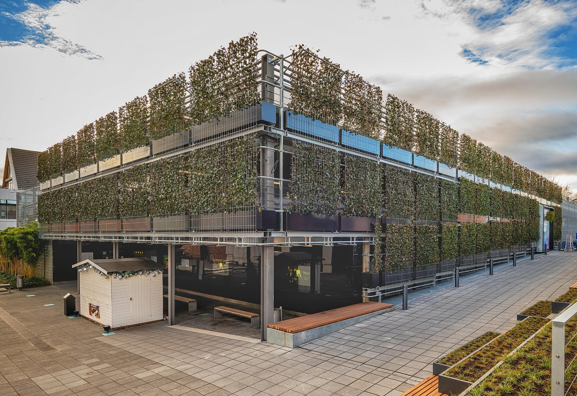 Parkhaus Metzingen – wie eine begrünte Fassade zum Blickfang avanciert | Growi Blog